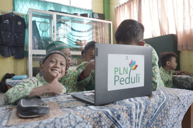 Program CSV PLN Sukses Dukung Upaya Pemerintah Mencerdaskan Anak Bangsa ...