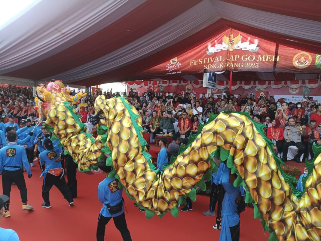 Semarak Pawai Naga dan Tatung Cap Go Meh Singkawang 2023, Erick Thohir ...